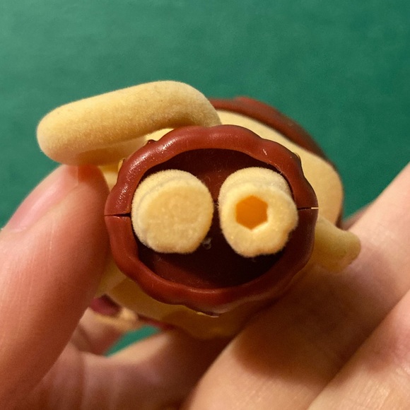 Shopkins | Toys | Bg2 Shopkins Wild Style Kitty Crumbles Cat Doll Buy 1 ...